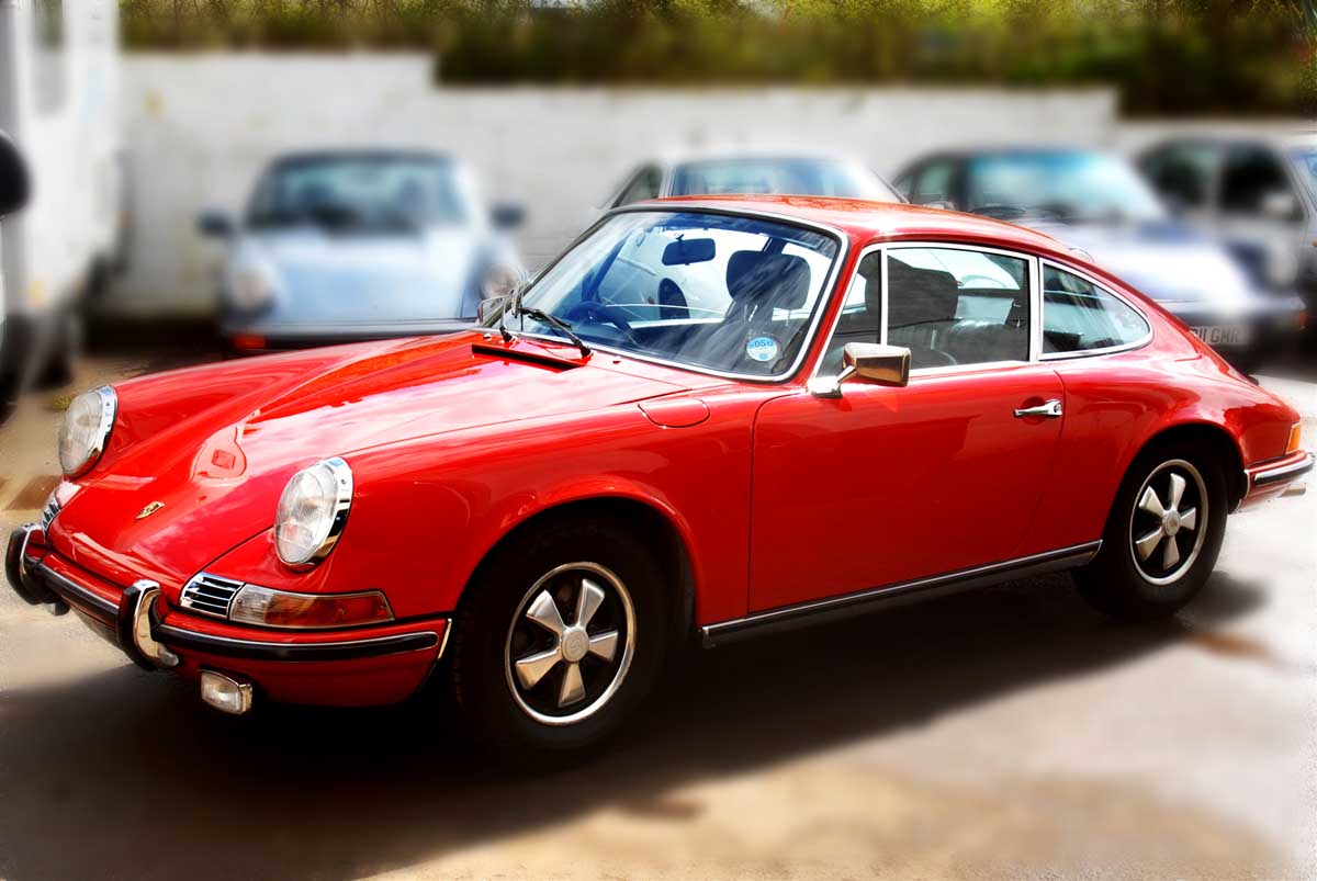 Restoration of Porsche Models by a Specialist Team