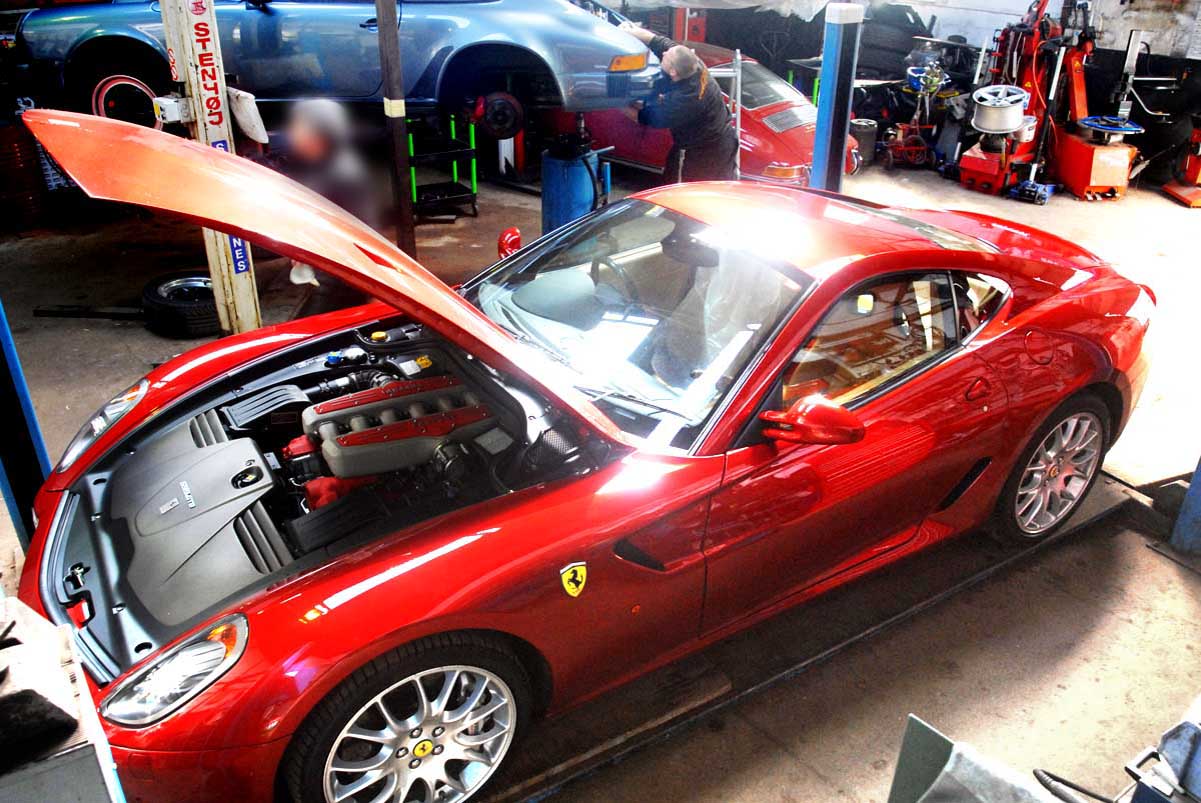 Ferrari Repair & Servicing Specialist in Devon