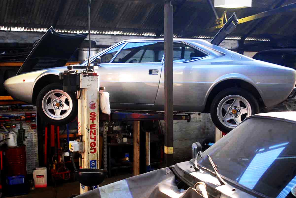 Ferrari Repair & Servicing Specialist in Devon
